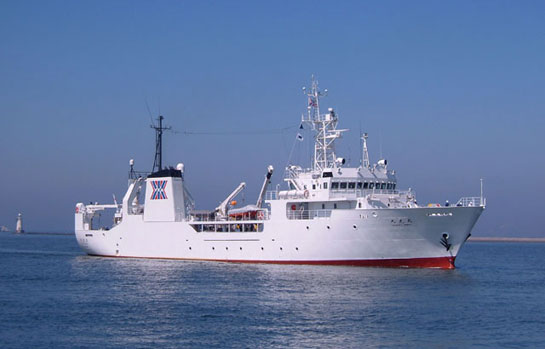 Research Ship – HOKKO MARU – Kamome Propeller